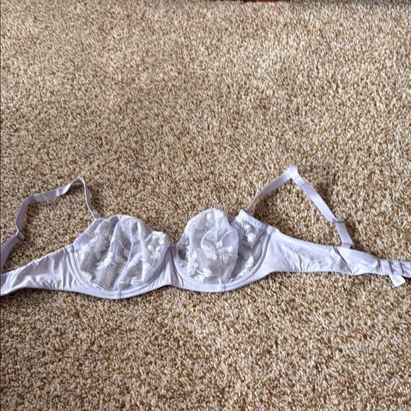 Felina | Intimates & Sleepwear | Felina White Lace Underwire Bra ...